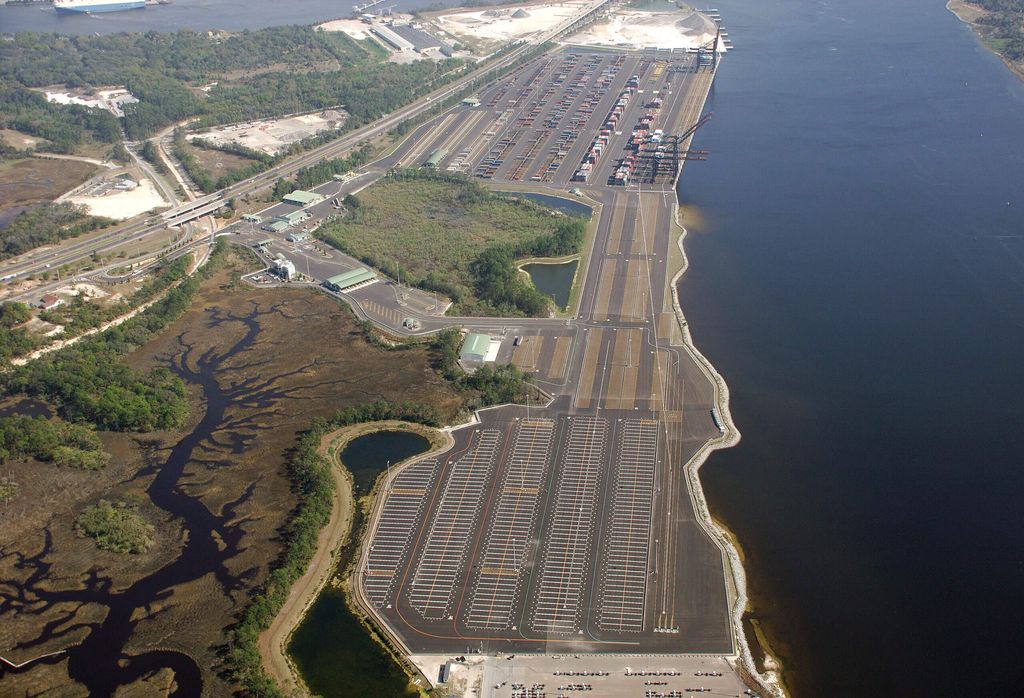 Semi-Submersible Barge System - Yates Construction